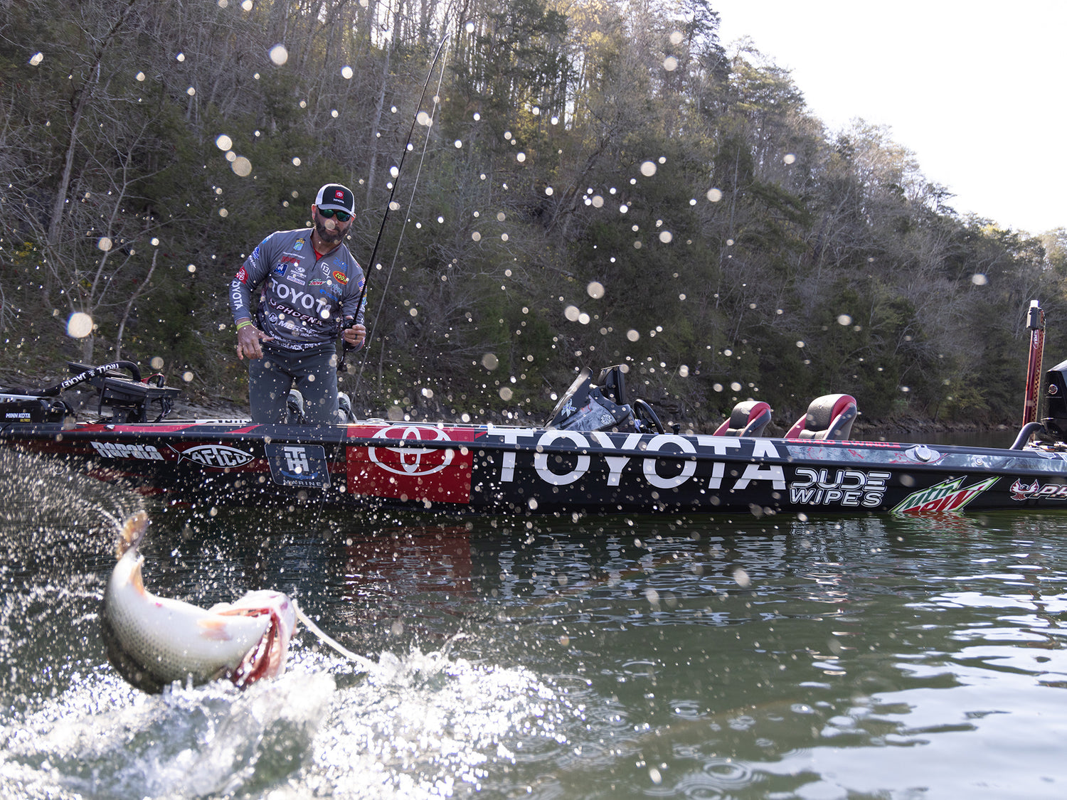 Gerald Swindle::Bassmaster Elite Pro::2016 AOY Champion – Gerald ...